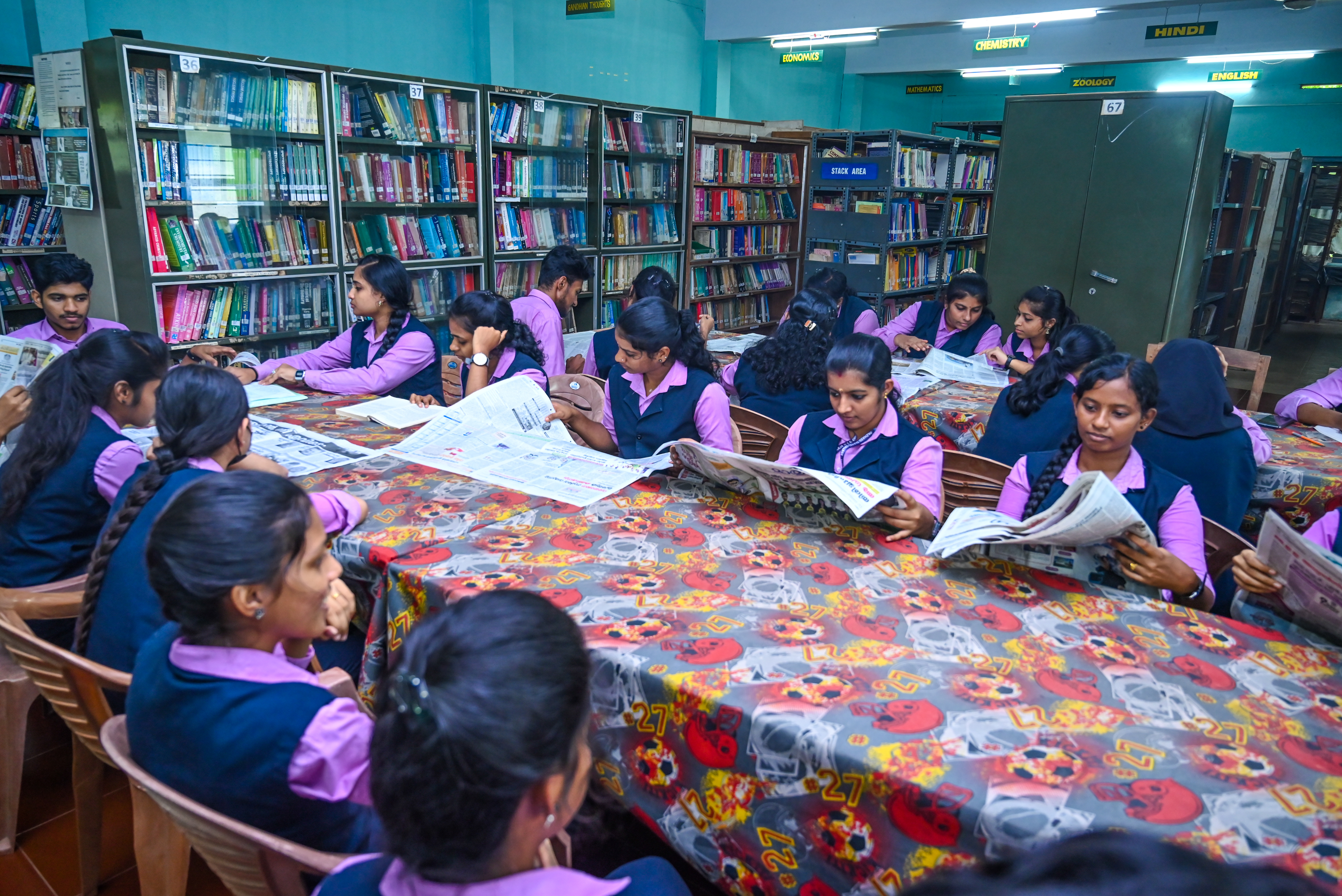 Library | Pazhassi Raja NSS College